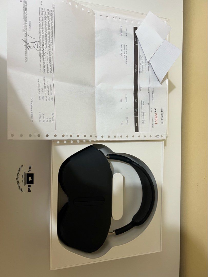 RUSH SALE AIRPODS MAX SPACE GRAY COMPLETE WITH BOX AND RECEIPT on Carousell