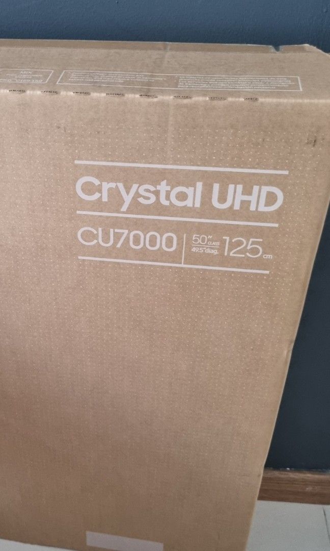 Samsung CU7000, TV & Home Appliances, TV & Entertainment, TV on Carousell