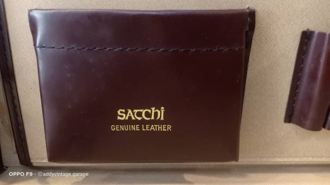 Satchi briefcase leather classic /vintage, Men's Fashion, Bags ...