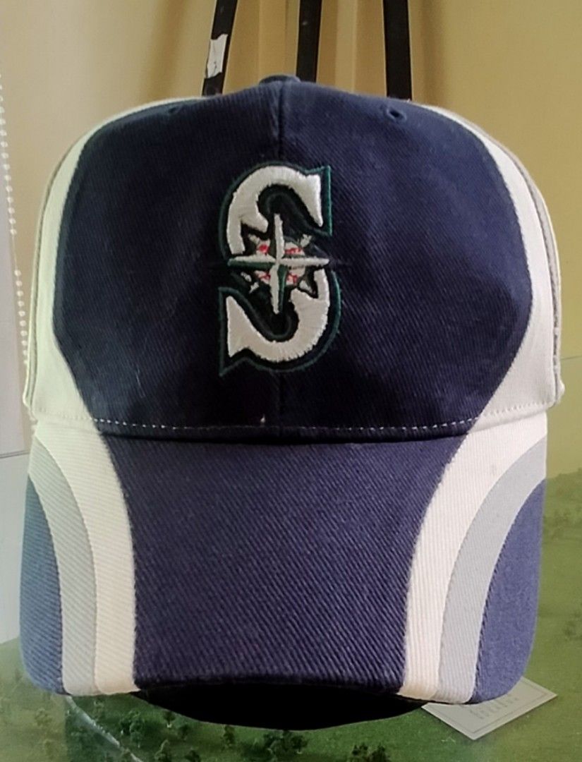 Rare Seattle Mariners cap on Carousell