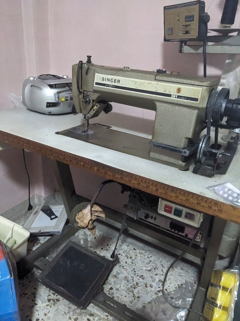 Singer 591 industrial Sewing Machine, Hobbies & Toys, Stationery ...