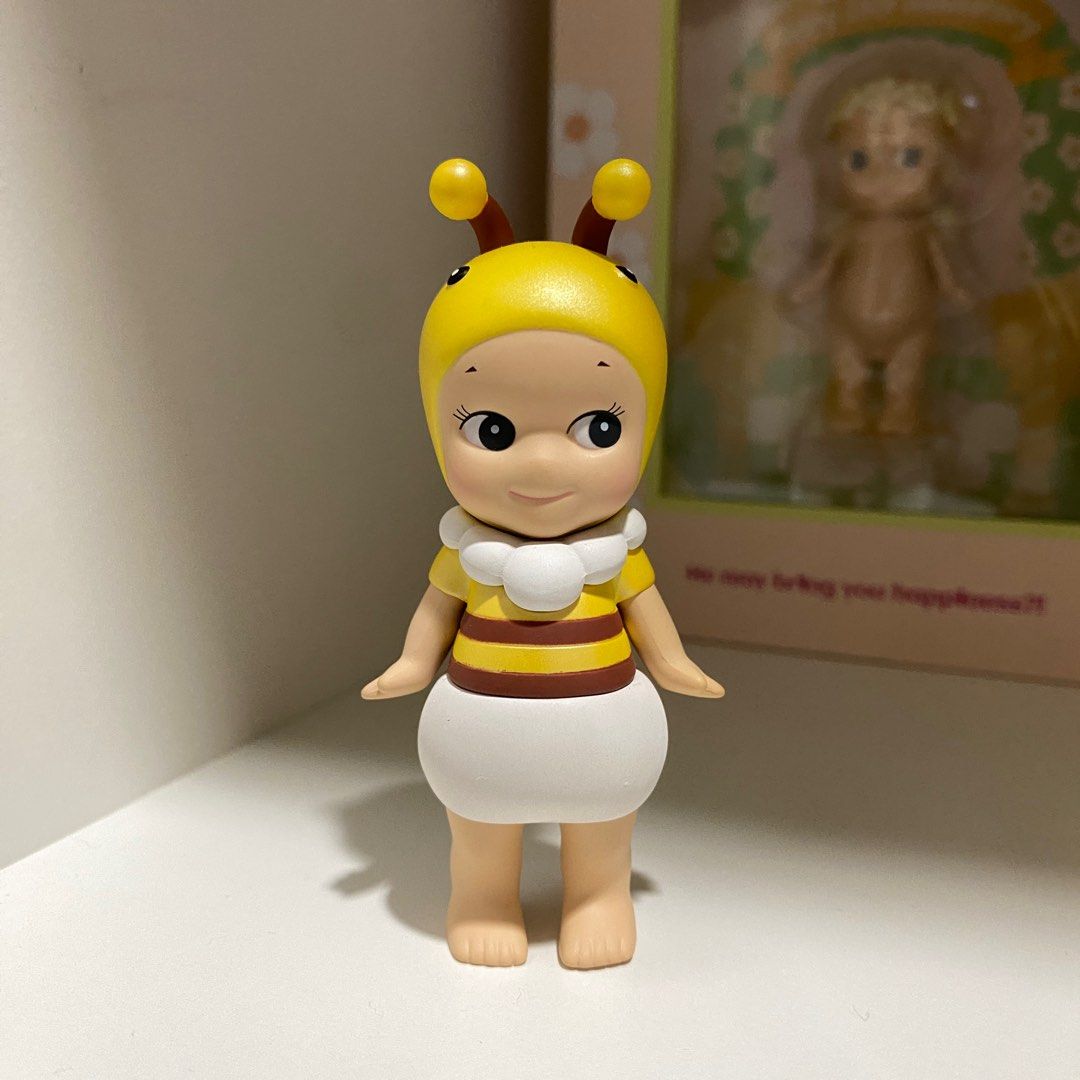 sonny angel bug's world series - secret bee, Hobbies & Toys, Toys ...