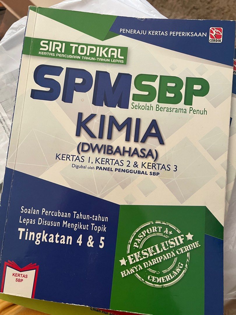 SPM KIMIA TINGKATAN 4&5, Hobbies & Toys, Books & Magazines, Textbooks ...