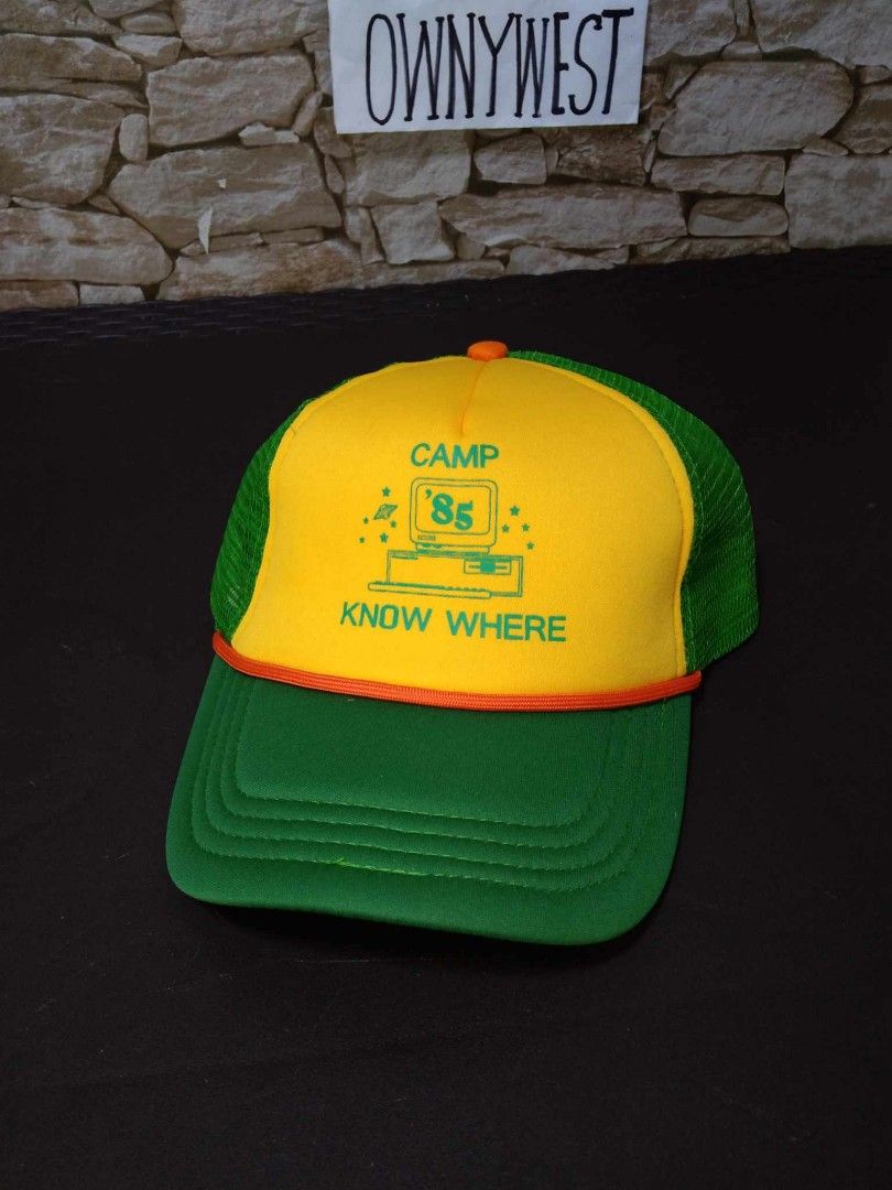 Stranger things Dustin camp know where trucker hat, Men's Fashion ...