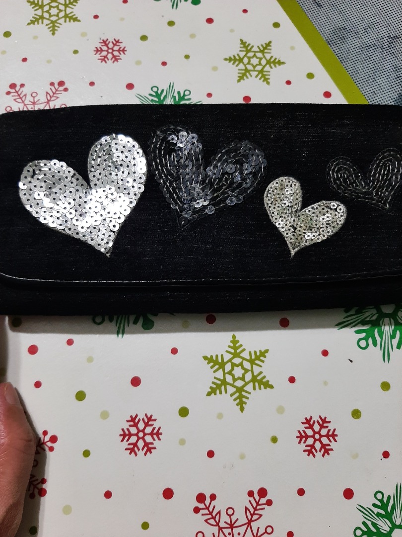 Think bee wallet, Luxury, Bags & Wallets on Carousell