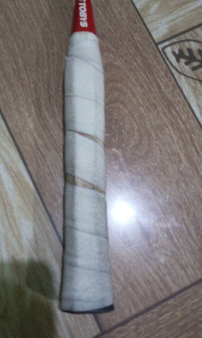 Toby's Badminton racket on Carousell