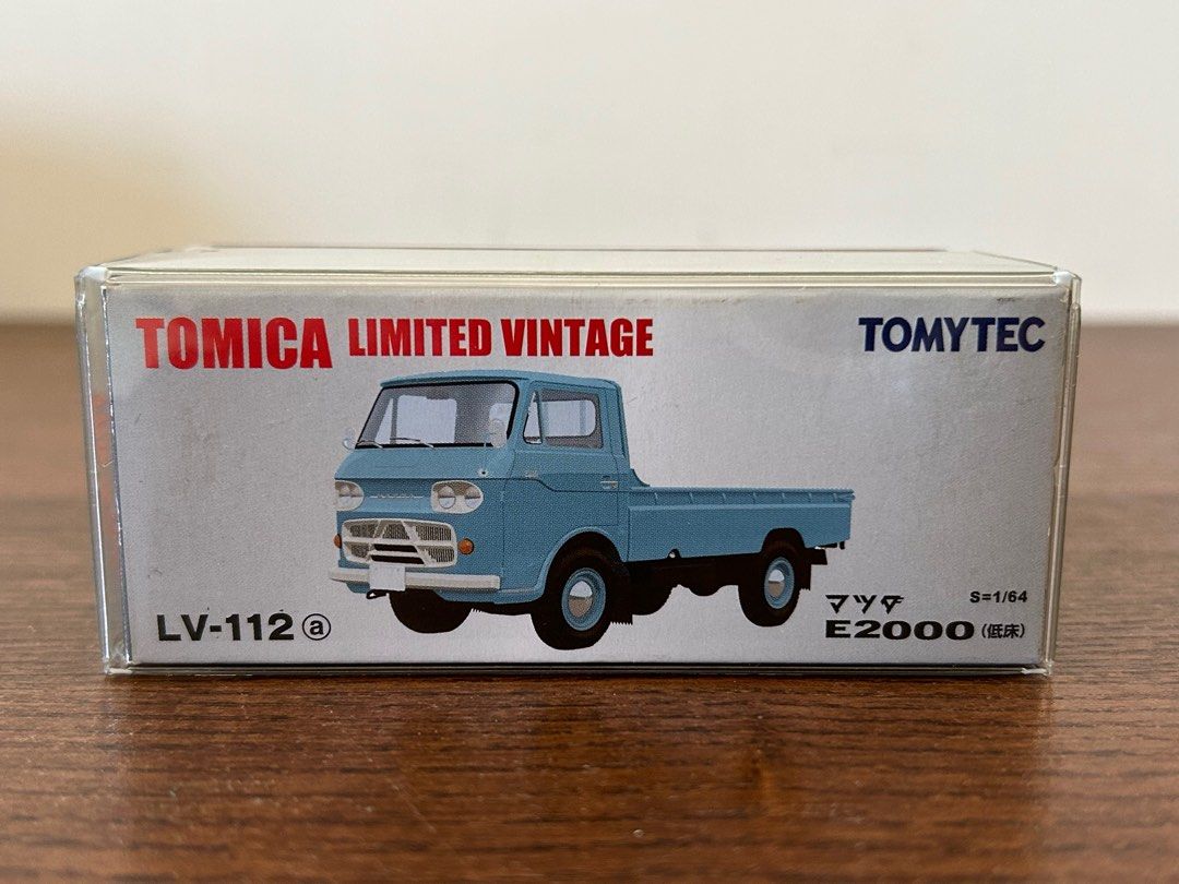 TOMYTEC Mazda E2000 貨車 LV-112a, 興趣及遊戲, 玩具 & 遊戲類 - Carousell