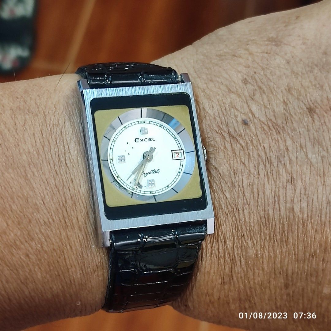 Vintage Excel Crystal Tank Mechanical, Men's Fashion, Watches ...