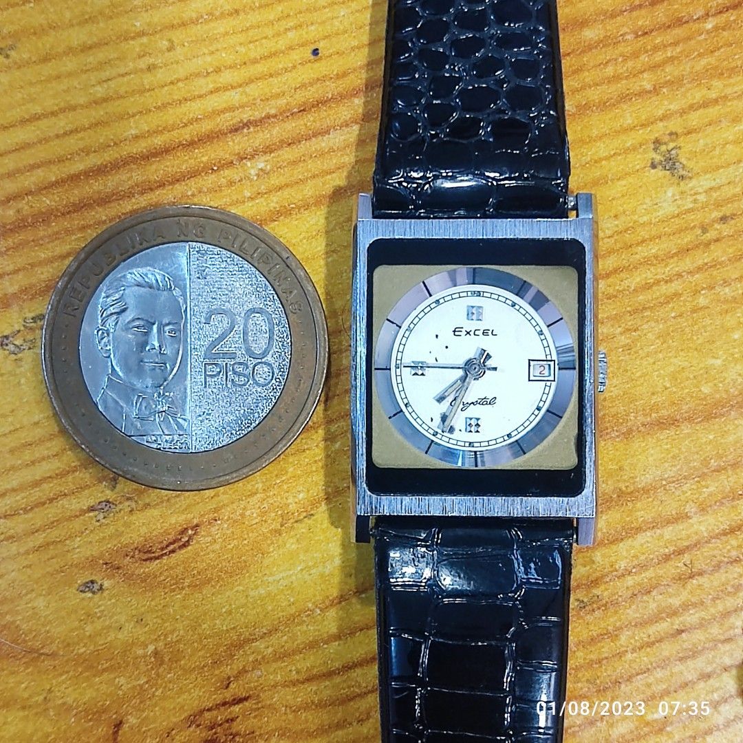Vintage Excel Crystal Tank Mechanical, Men's Fashion, Watches ...