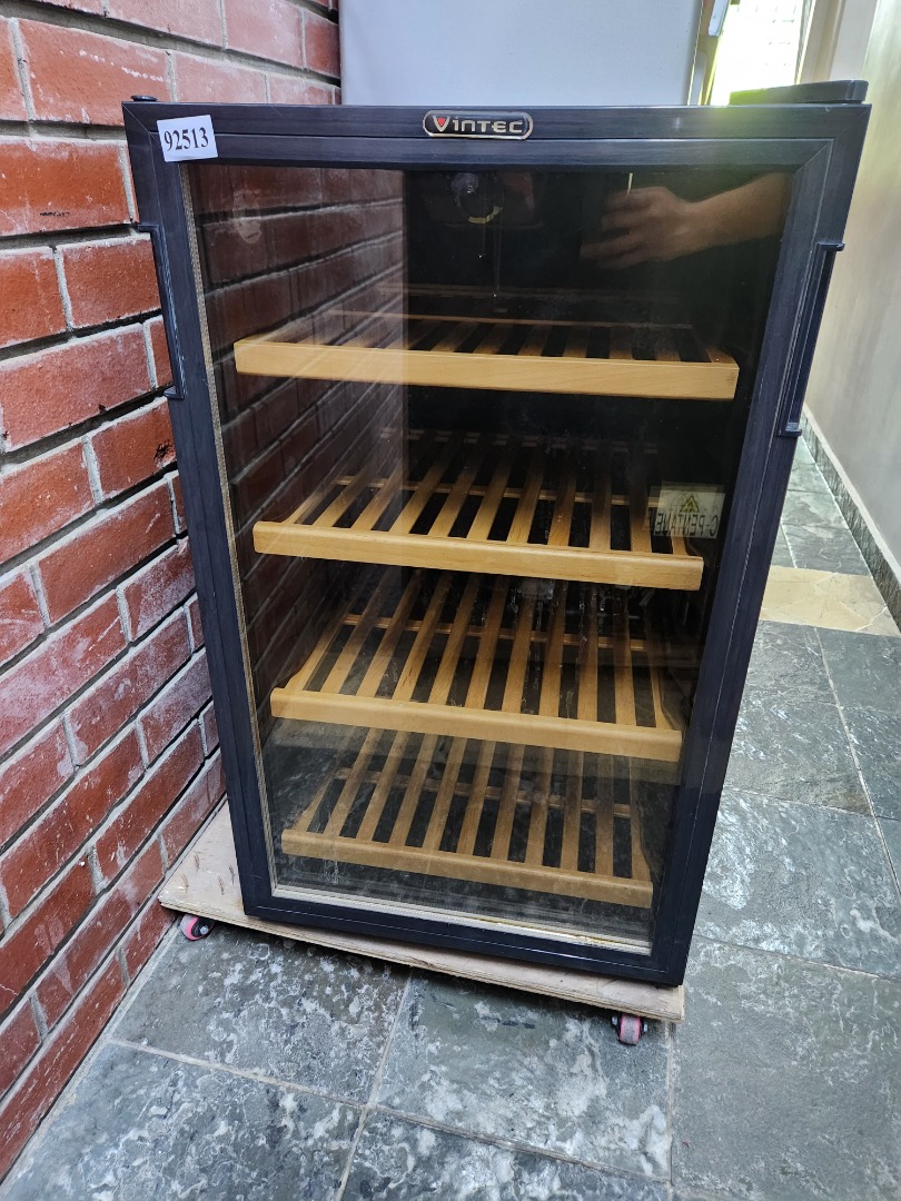 VINTEC Wine Chiller 30 Bottles V30SG, TV & Home Appliances, Kitchen ...