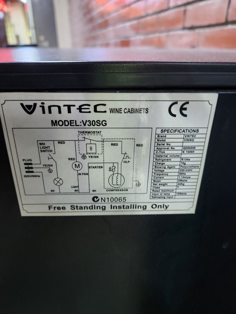 VINTEC Wine Chiller 30 Bottles V30SG, TV & Home Appliances, Kitchen ...