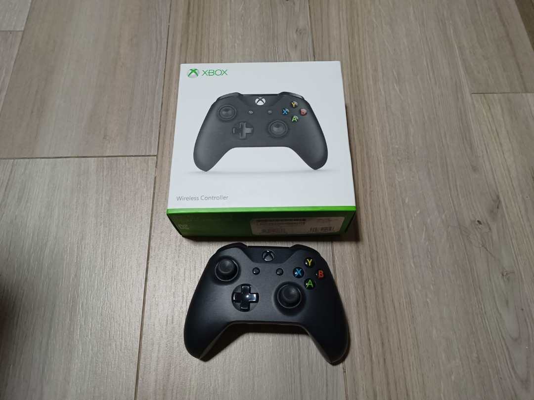 Xbox Wireless Controller 售$300, 電子遊戲, 遊戲機配件, 手掣 - Carousell