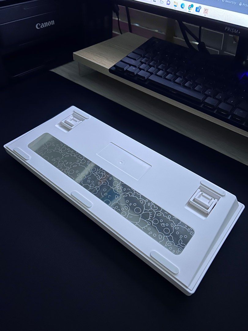 75% Custom Mechanical Keyboard - LCD LED screen + Knob (This is plastic ...