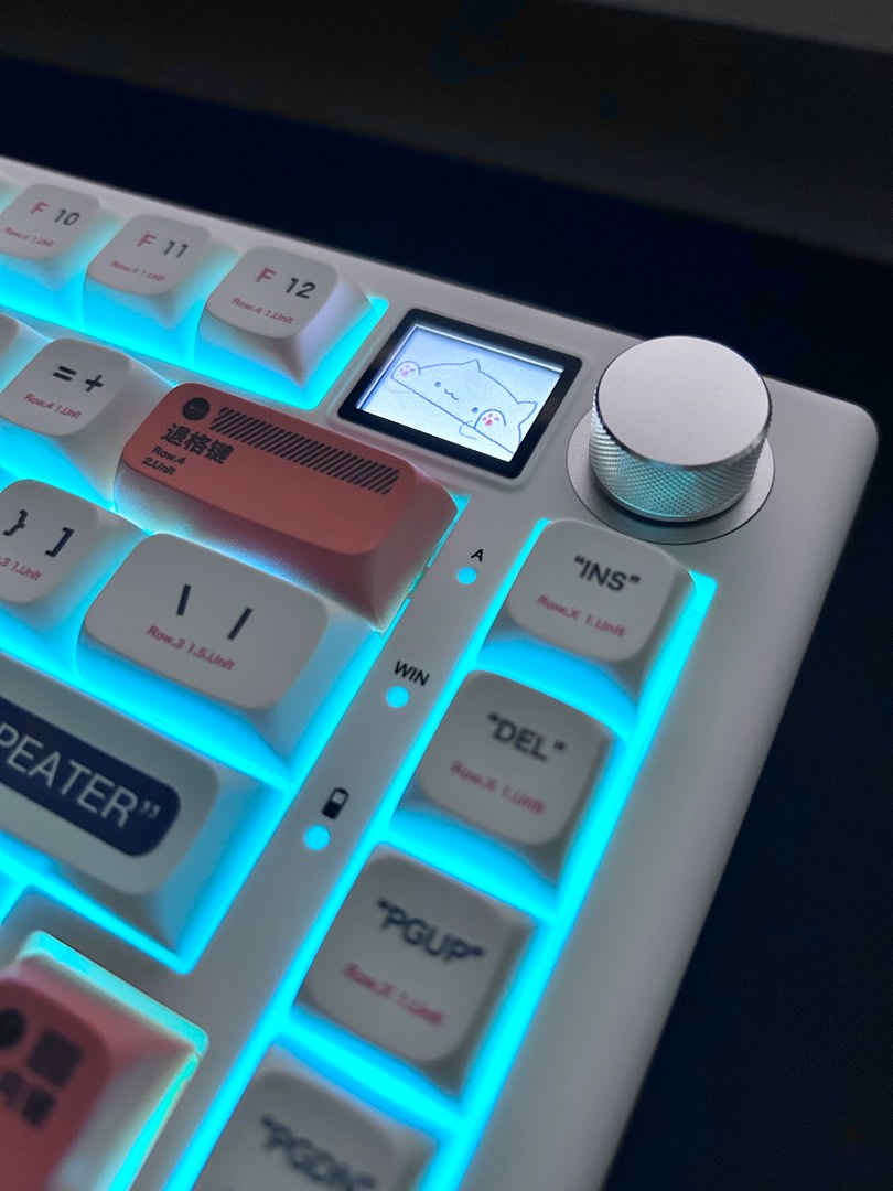 75% Custom Mechanical Keyboard - LCD LED screen + Knob (This is plastic ...