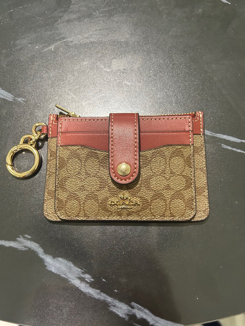 Coach Card Holder, Women's Fashion, Bags & Wallets, Wallets & Card ...