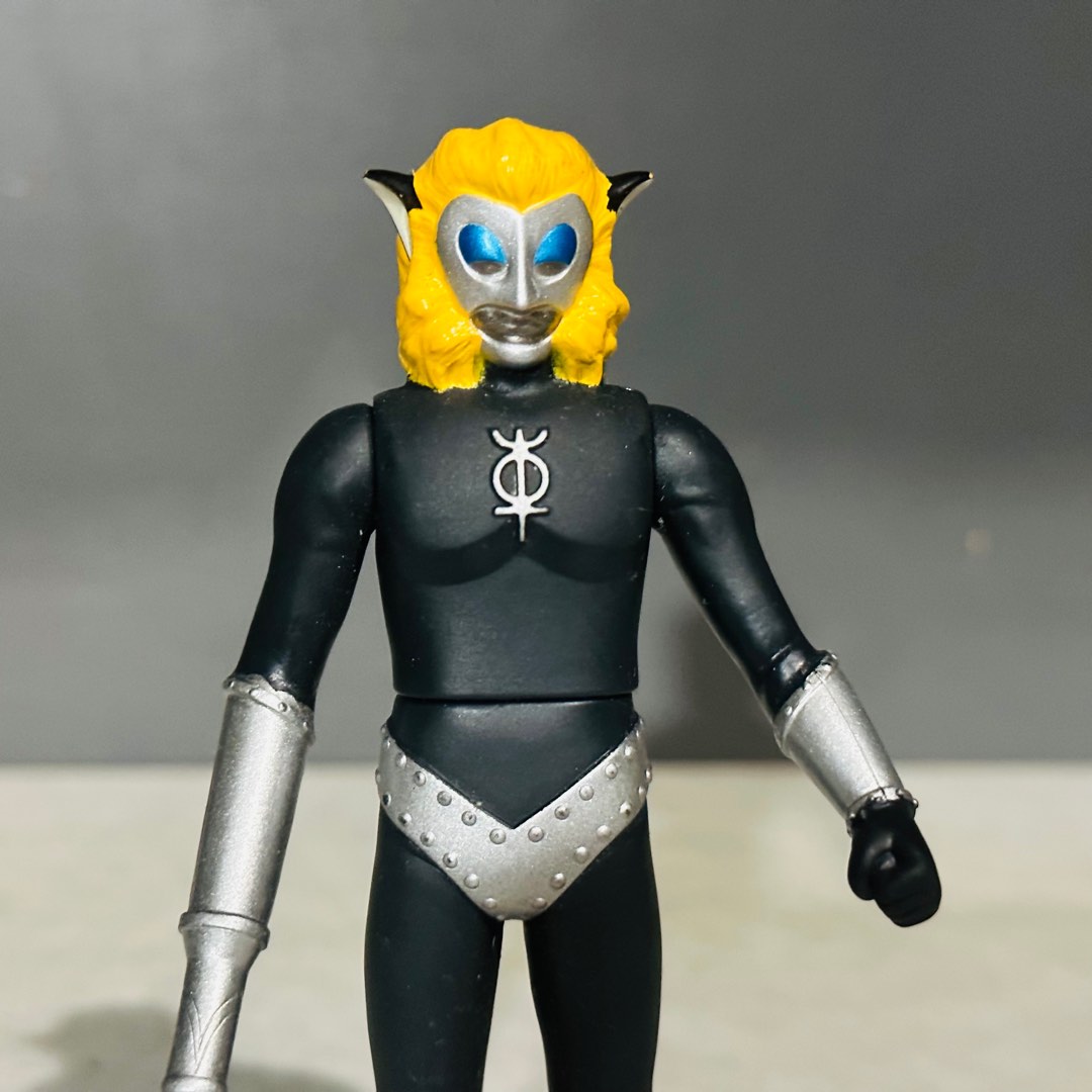 ALIEN MAGMA - Bandai Ultraman Ultra Monster Series 23 Pvc Figure on ...