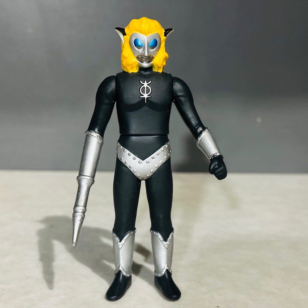 ALIEN MAGMA - Bandai Ultraman Ultra Monster Series 23 Pvc Figure on ...