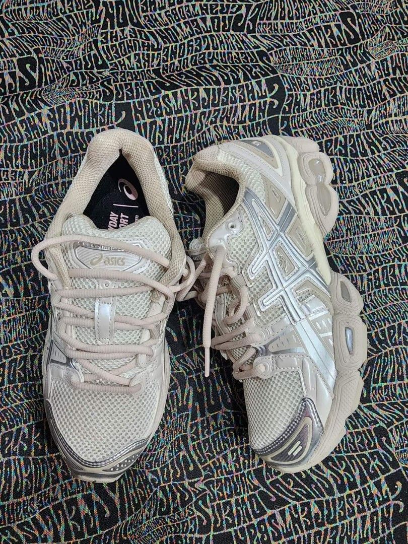 Asic Gel Nimbus 9, Fesyen Wanita, Sepatu di Carousell
