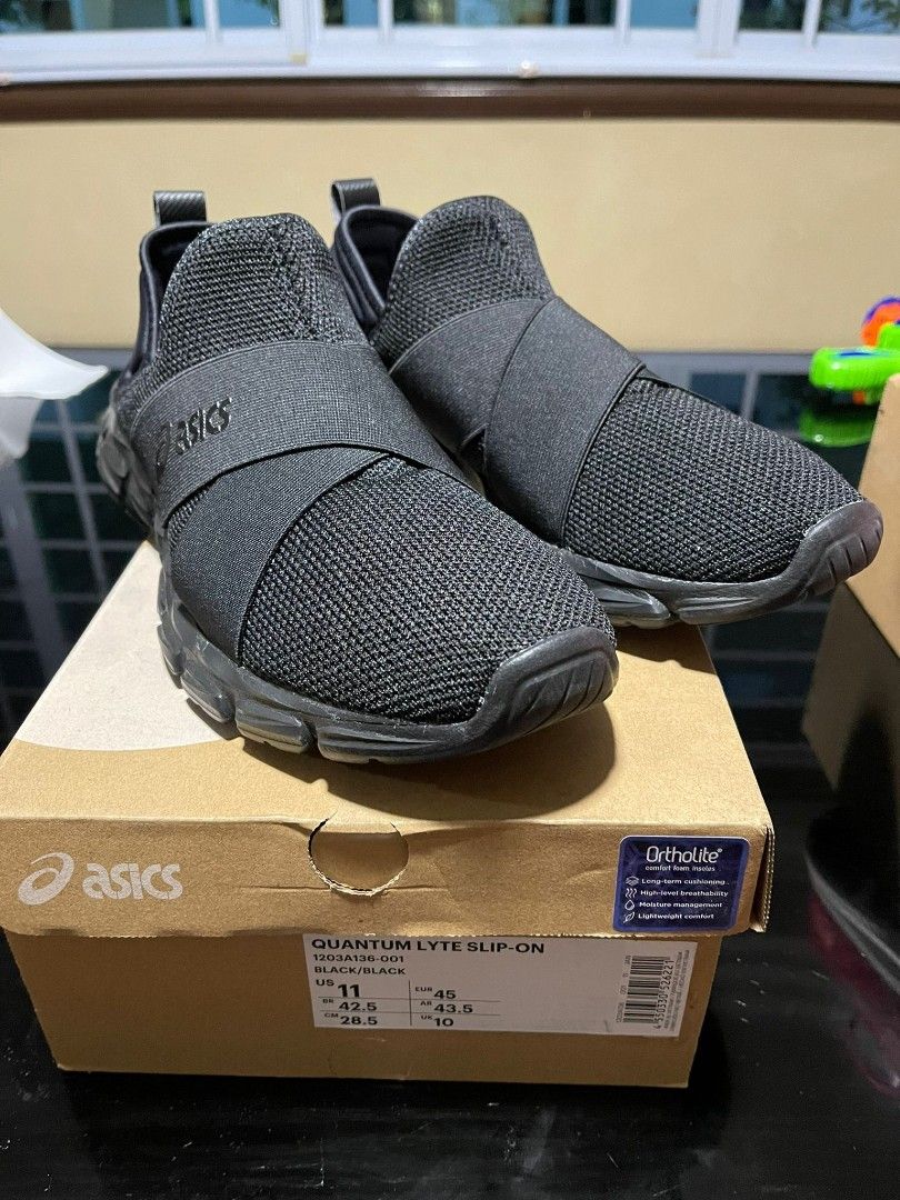 Asic shoes brand new, Men's Fashion, Footwear, Sneakers on Carousell