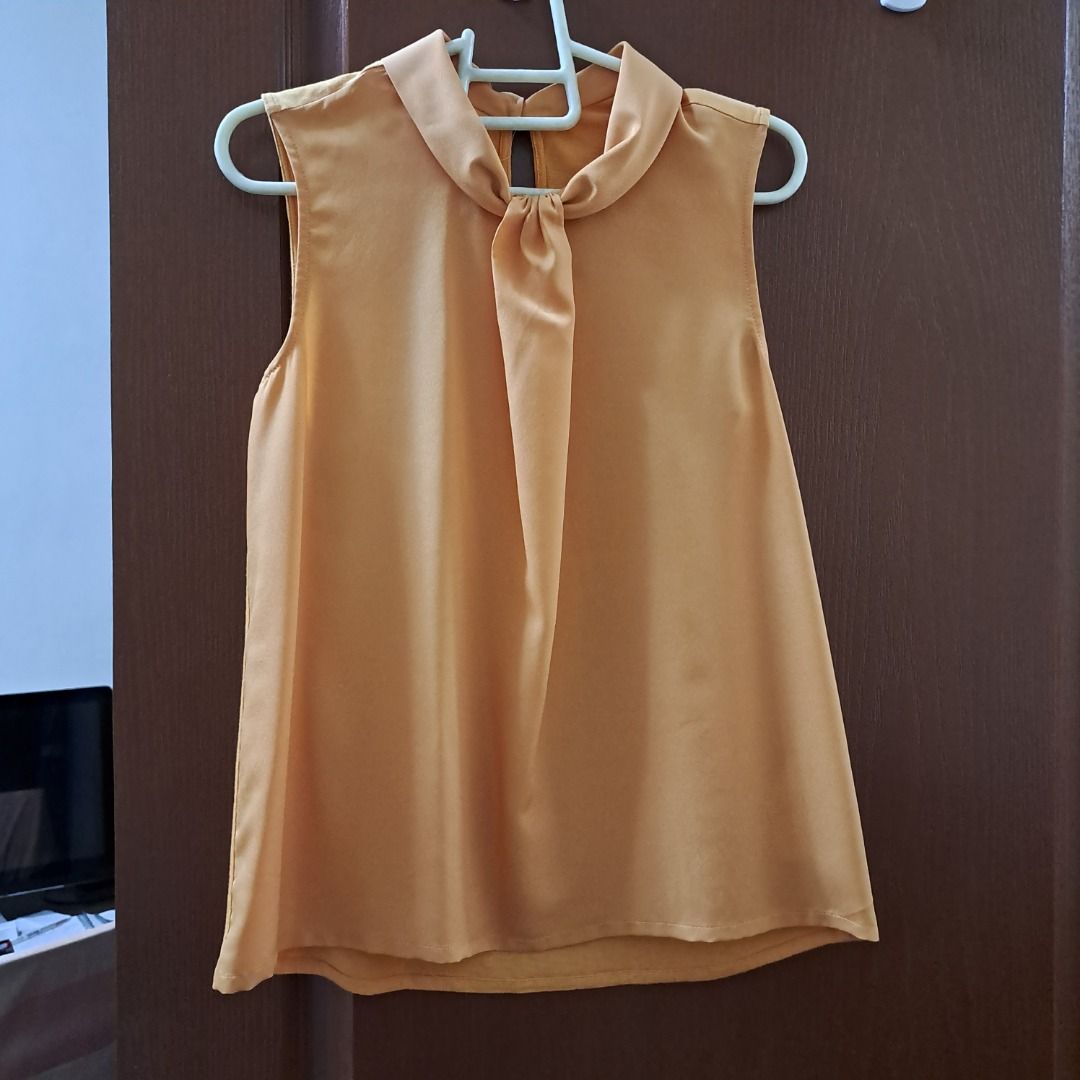 Assorted top sold per piece on Carousell