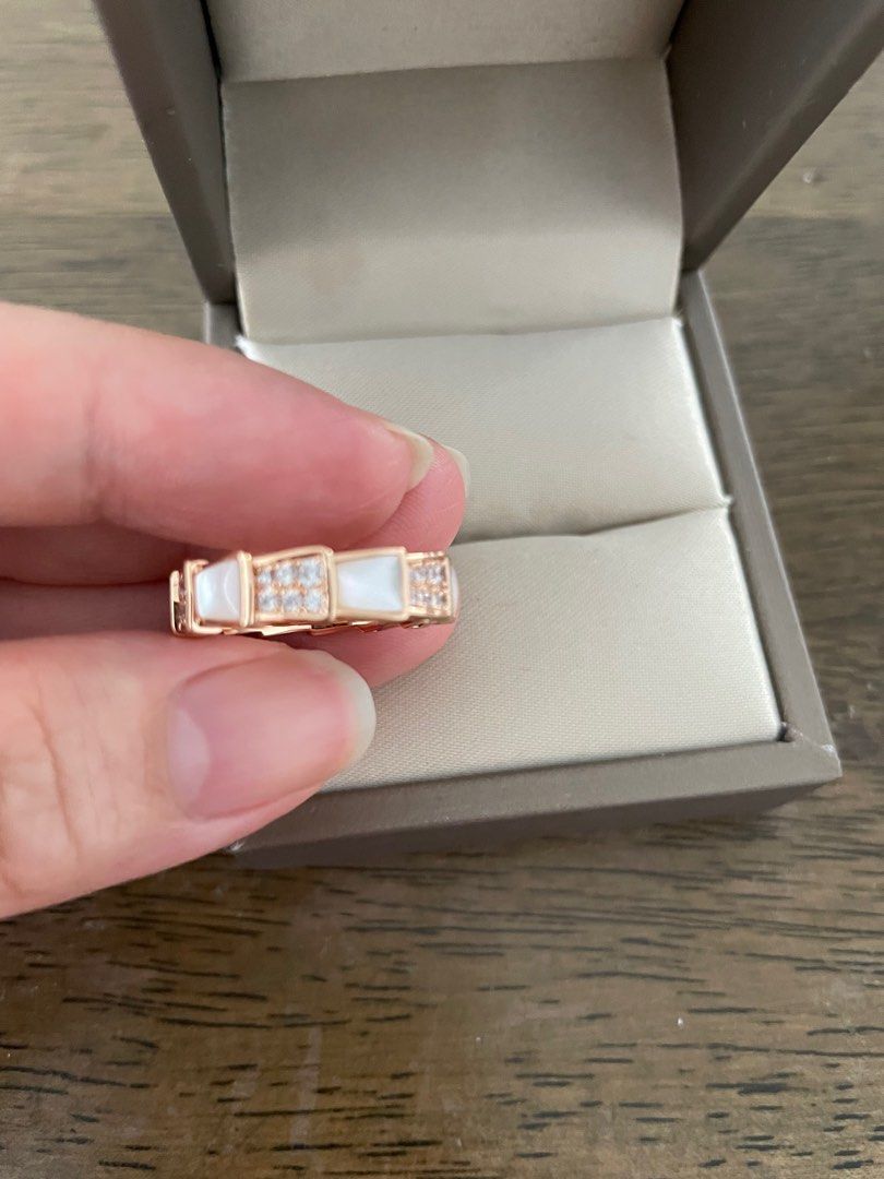 BV serpenti ring mother of pearl and diamond rose gold, Women's Fashion ...
