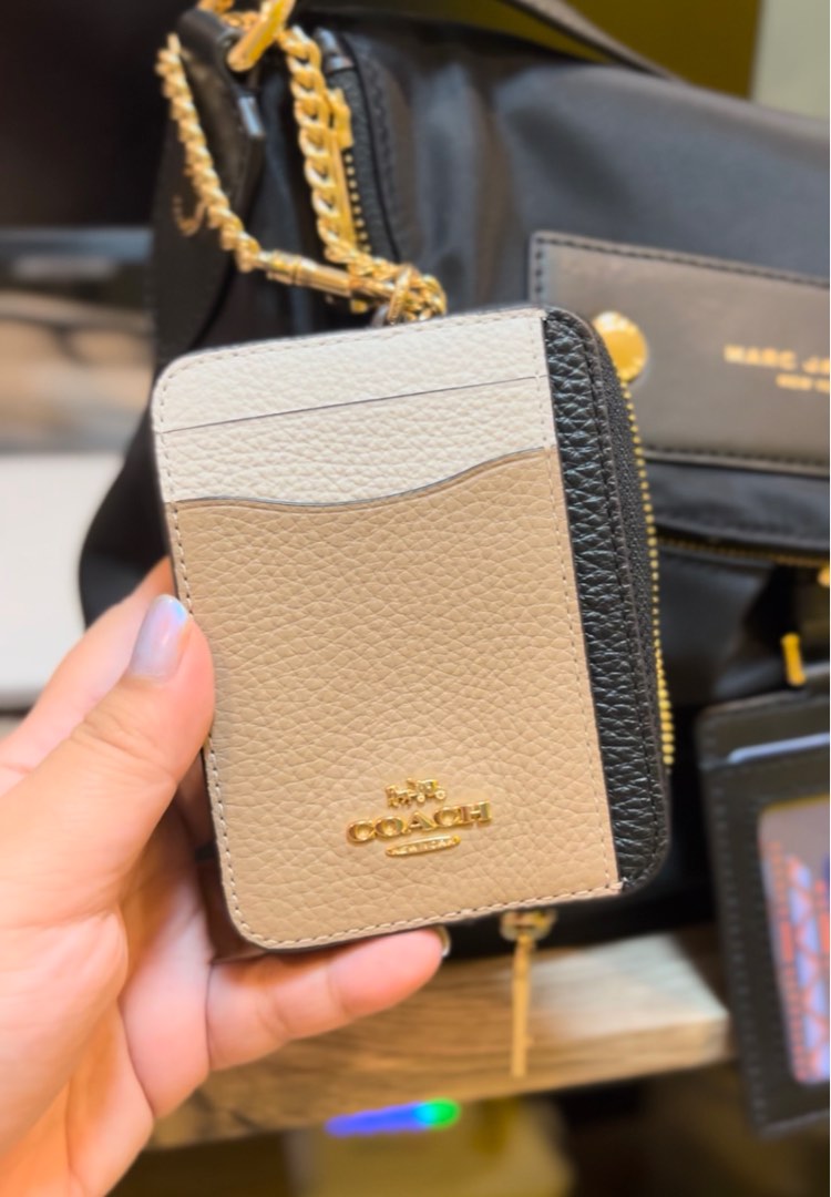 COACH (Original) Zip Card Wallet with Chain, Luxury, Bags & Wallets on ...