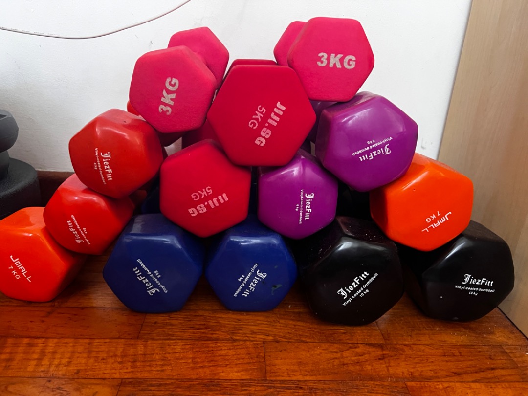 Complete dumbbell set, Sports Equipment, Exercise & Fitness, Cardio ...