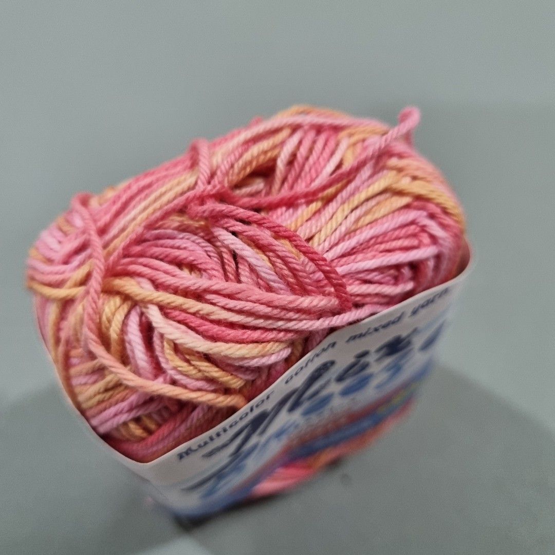 Daiso multi cotton mixed yarn 25g, Hobbies & Toys, Stationery & Craft ...