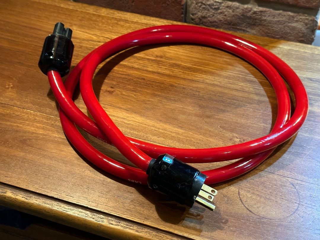 DH Labs Red Wave Power Cable from Silver Sonic. 2 meters. Oyaide US ...