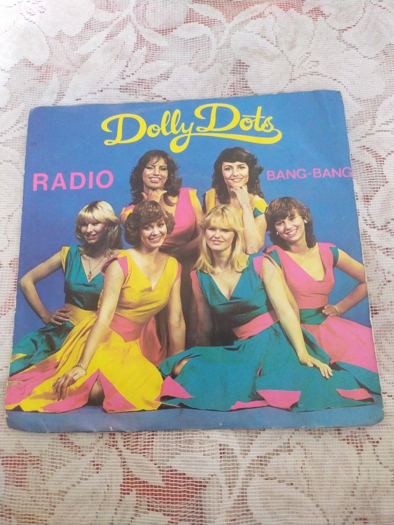 Dolly Dots - Radio (7" single) VINYL PLAKA on Carousell