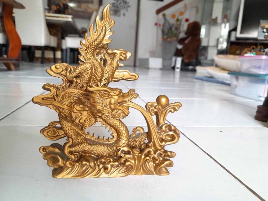 Golden Dragon Showpiece| Metal made, Hobbies & Toys, Collectibles ...