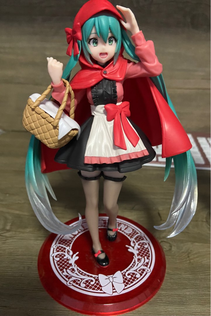 hatsune miku wonderland red riding hood, Hobbies & Toys, Memorabilia ...