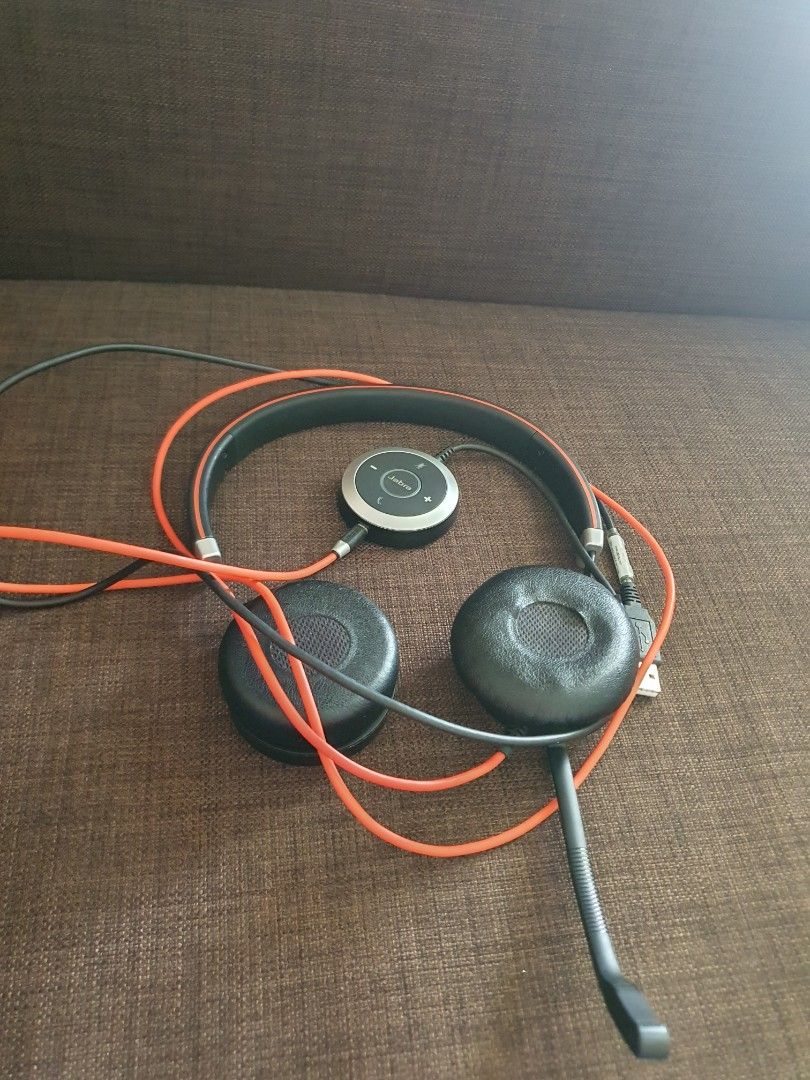 Jabra Evolve 40 Headset, Audio, Headphones & Headsets on Carousell