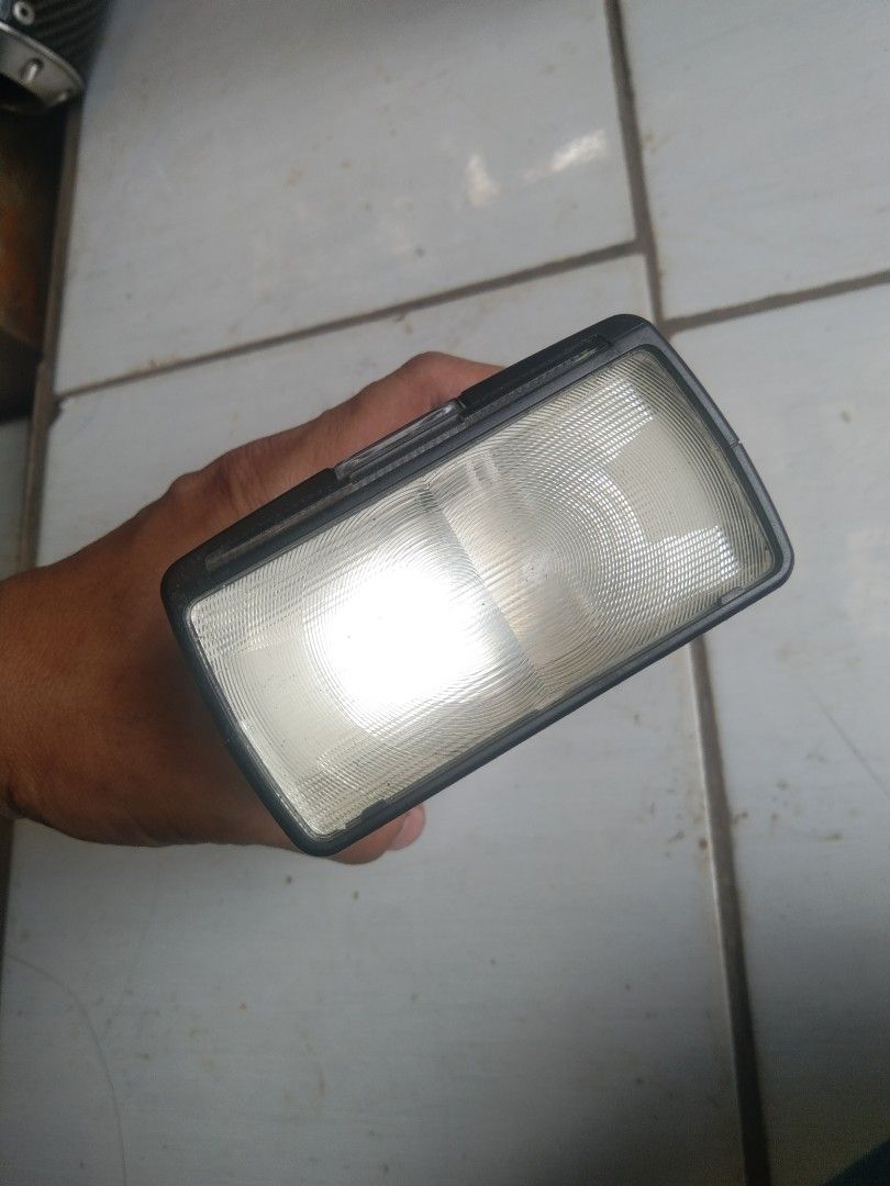 Jual only blitz camera cannon speed lite 550 EX, Fotografi di Carousell