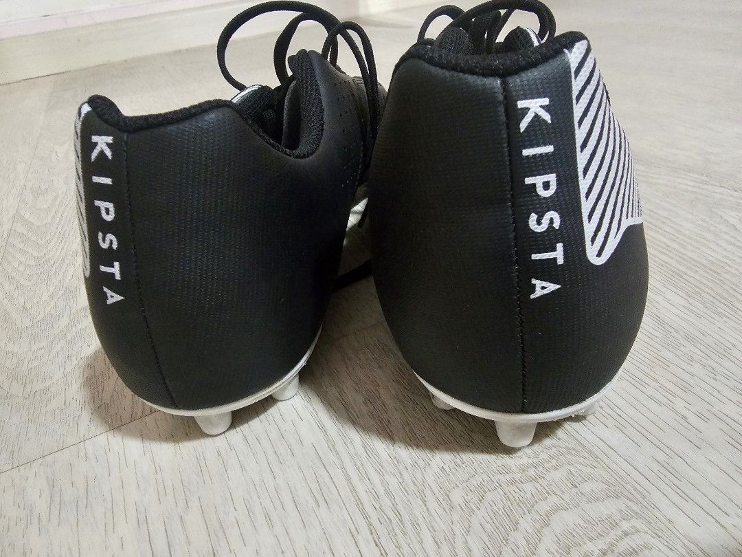 Kipsta Soccer Boots (wore once), Men's Fashion, Footwear, Casual shoes ...
