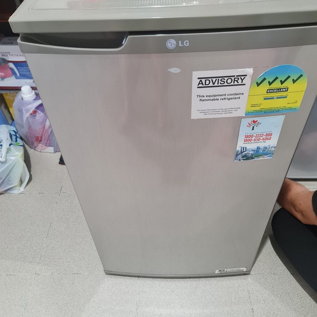 LG mini fridge 90L, TV & Home Appliances, Kitchen Appliances ...