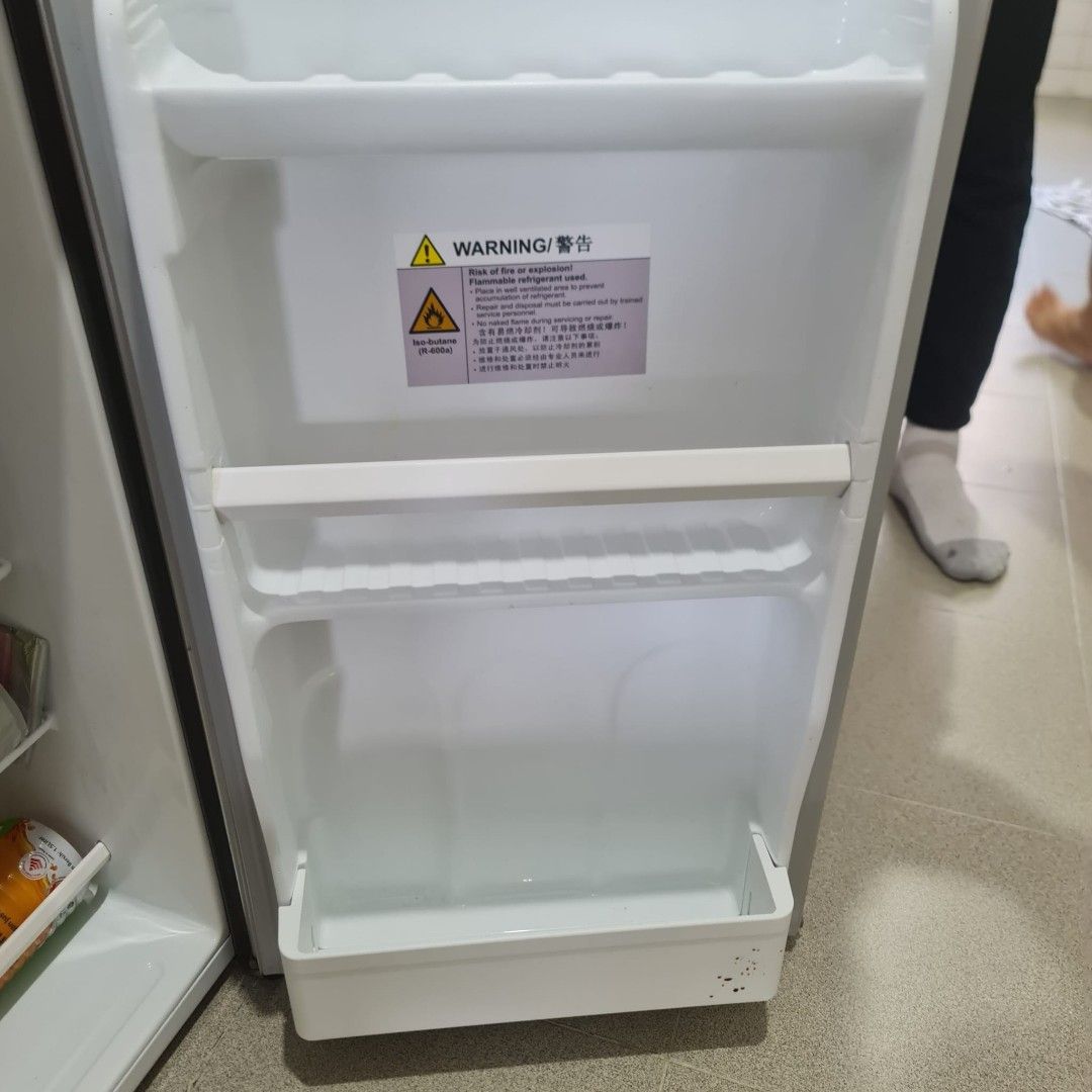 LG mini fridge 90L, TV & Home Appliances, Kitchen Appliances ...