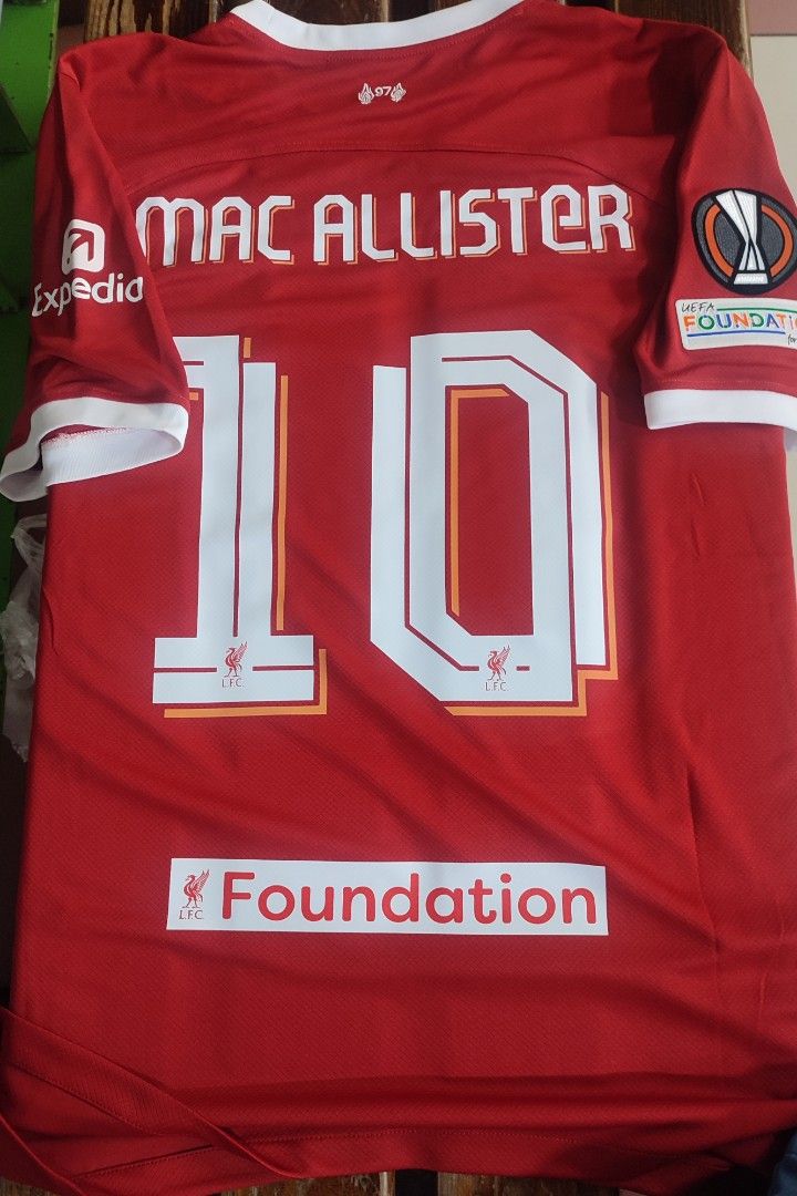 Liverpool home 23/24+ Europe font &2 patches, Men's Fashion, Activewear ...