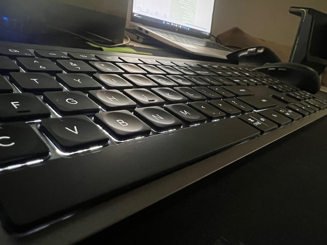 Logitec Mx Keys Advances Wireless Keyboard Computers And Tech Parts And Accessories Computer