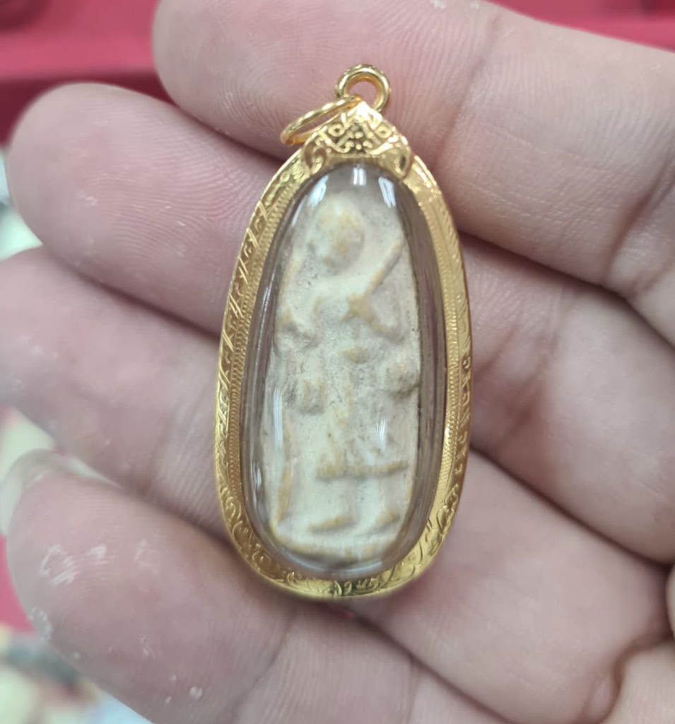 Lp Kuay Phra Sivali BE2521, Hobbies & Toys, Memorabilia & Collectibles ...