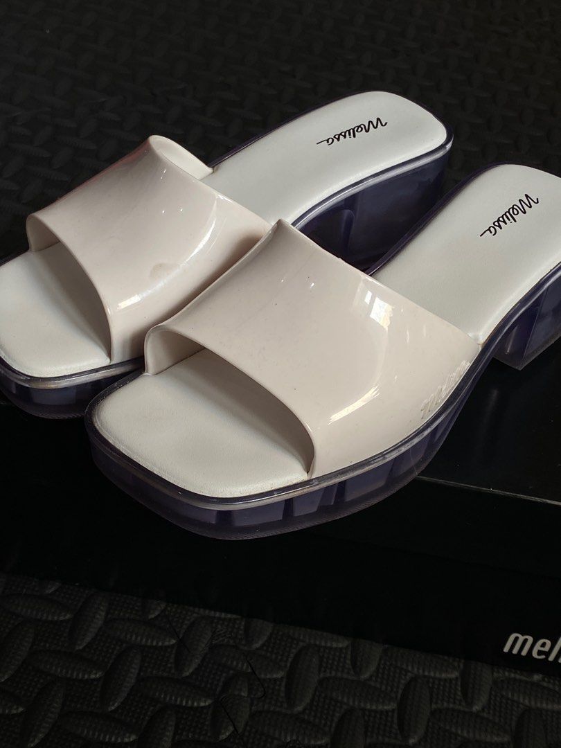 Melissa Shape AD, Women's Fashion, Footwear, Sandals on Carousell