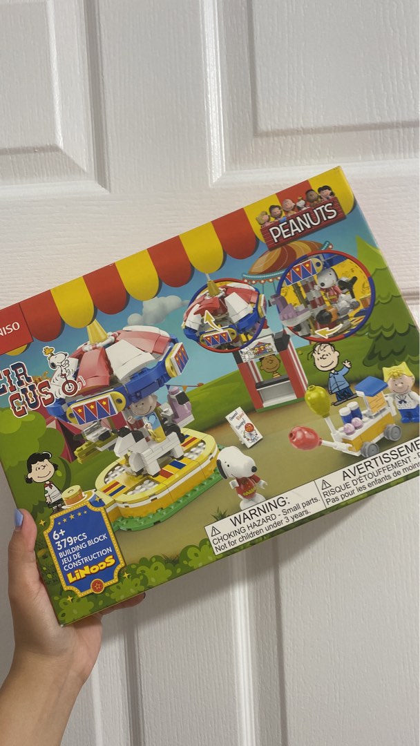 Miniso Snoopy 379 pieces lego set, Hobbies & Toys, Toys & Games on ...