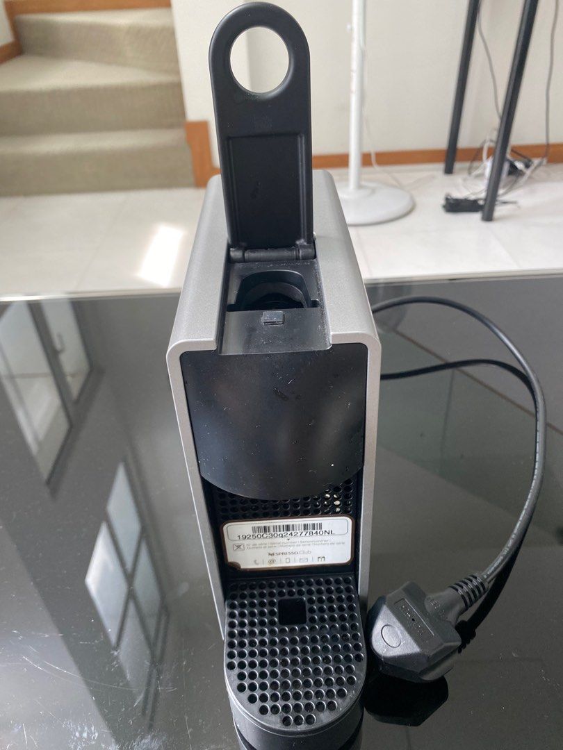 Nespresso Essenza Mini (limited edition + silver) with capsule ...