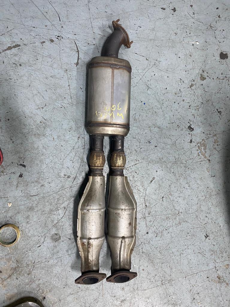 Original GTR R35 Exhaust Y Pipe, Car Accessories, Accessories on Carousell
