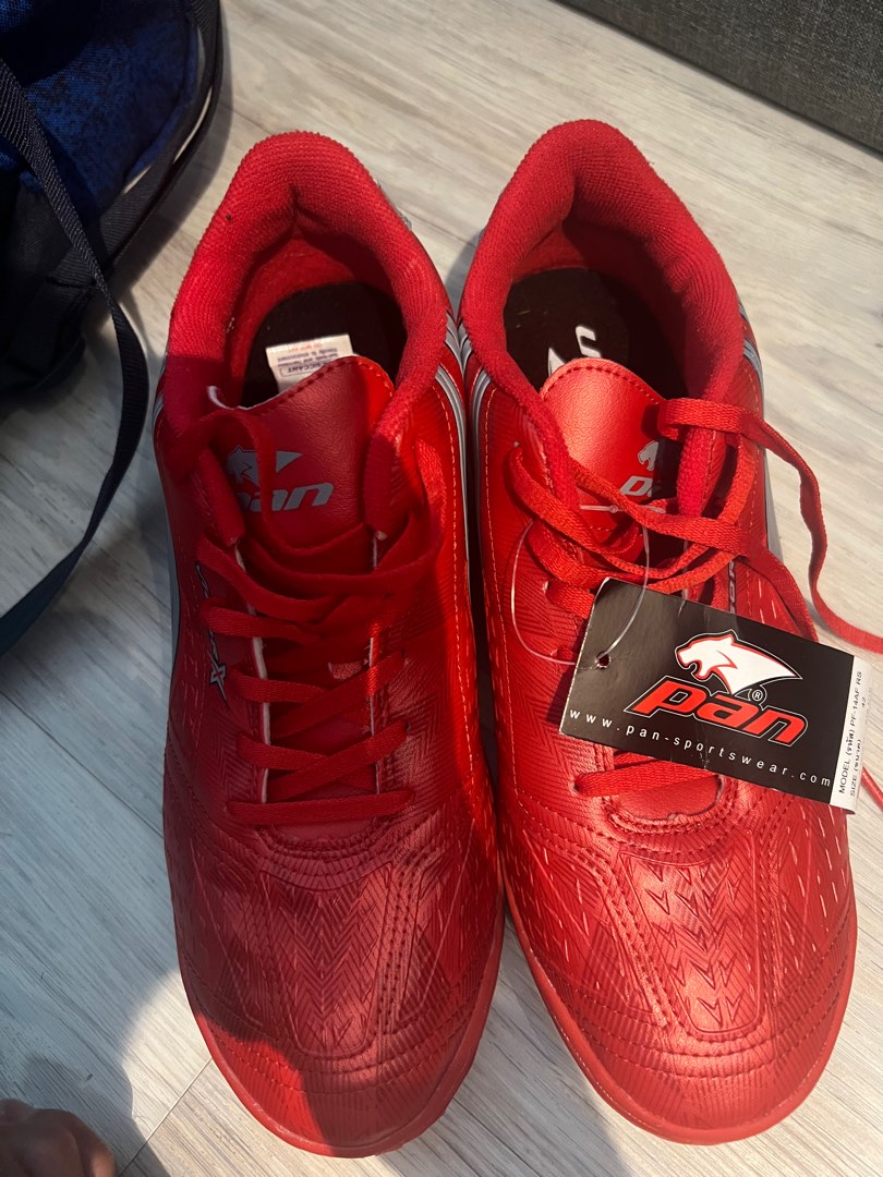 PAN FUTSAL SHOES, Men's Fashion, Footwear, Boots on Carousell