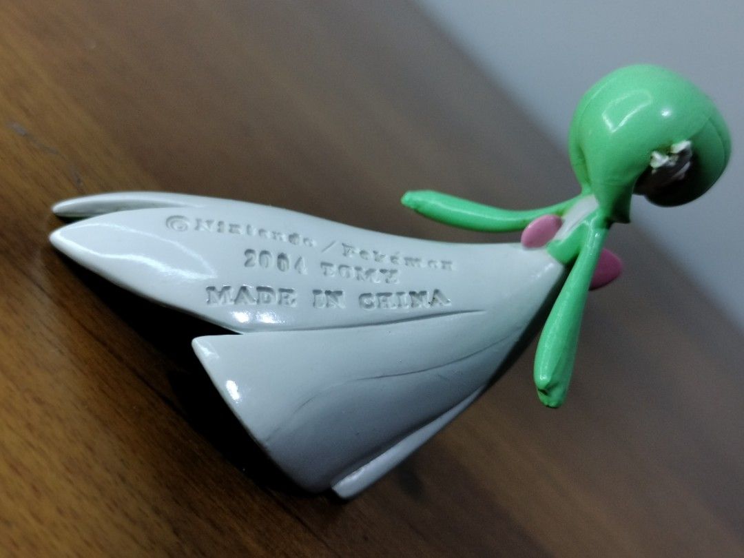 Pokemon Figure Gardevoir and Gallade - Tomy, Hobbies & Toys, Toys ...