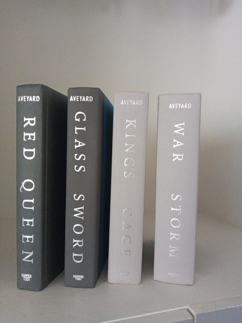 Red Queen series boxed set (Red Queen, Glass Sword, King's Cage, War ...