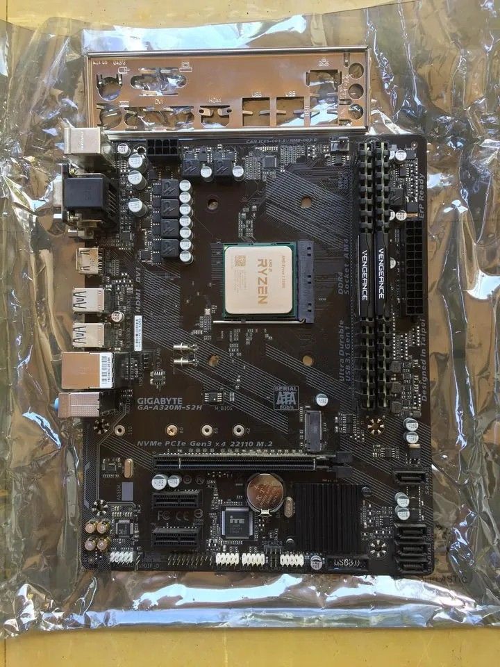 Ryzen 3 3200g with hsf on Carousell