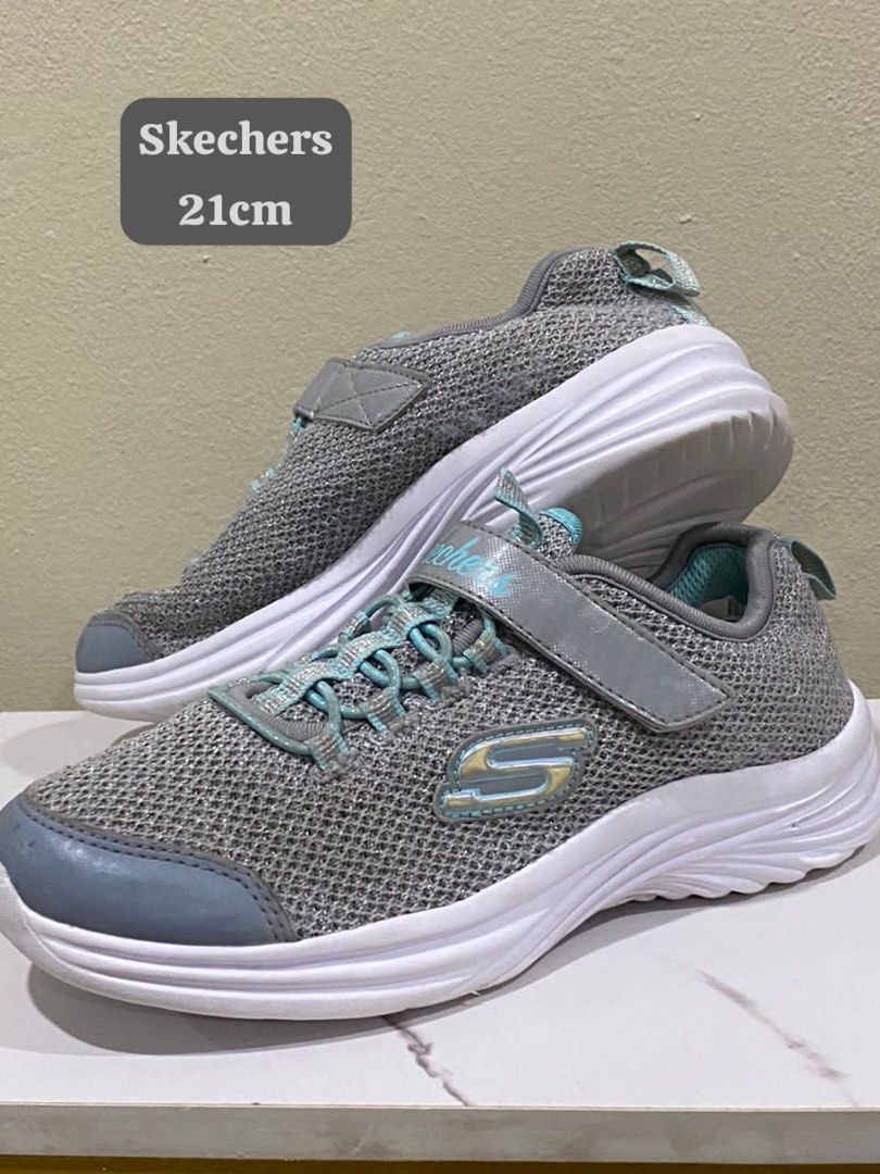 Skechers, Babies & Kids, Babies & Kids Fashion on Carousell