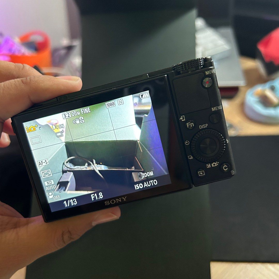 Sony Cybershot RX100 III (Mark III), Photography, Cameras on Carousell